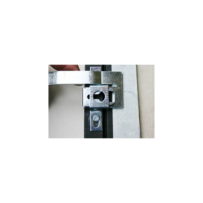 Fixation sécurisée sur 3 points pour cadre fin | KOA